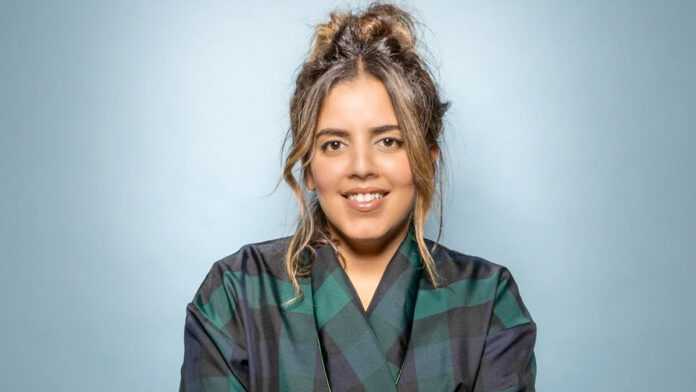 Inès Reg, l'humoriste danse avec les stars Inès Reg, l'humoriste danse avec les stars